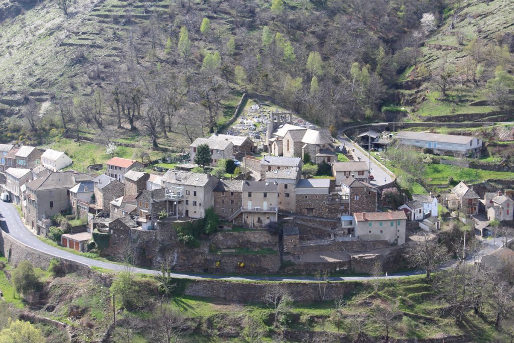 Le village d'Altier - Sentier de sculptures contemporaines à Altier en ...
